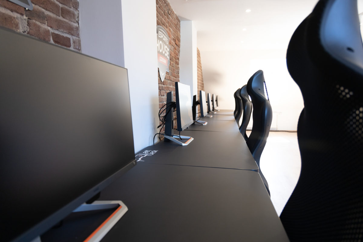 Gesamte Gaminghaus, 1., 2. & 3. OG - esports house Germany - Gaminghaus ...
